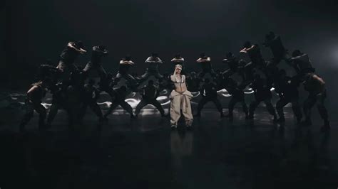 Jennie Releases Mv Like Jennie Showcases Stunning Sharp Choreography