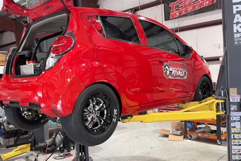 Cleetus Mcfarlands Chevy Crouton Smashes Quarter Mile Record