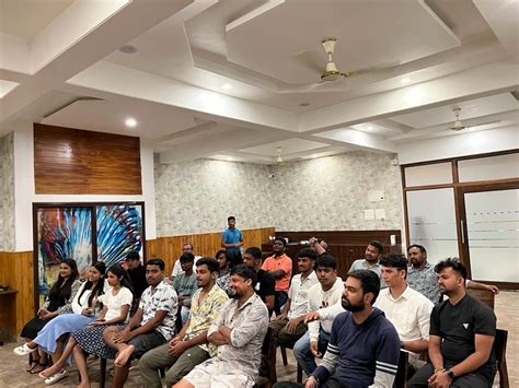 Innovationunleashed Employeespotlight Teamspirit Teamgoals Workhardplayhard Krazytech