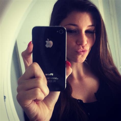 Carolina Neto Pictures