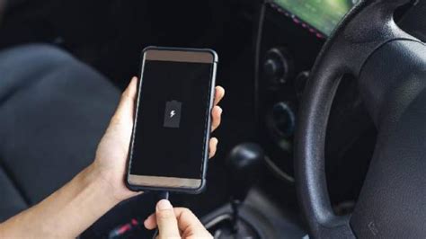 Cara Menghemat Baterai Hp Saat Perjalanan Panjang