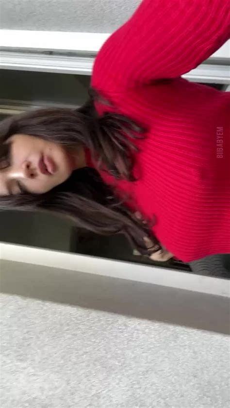 Could I Sit On Your Face Scrolller