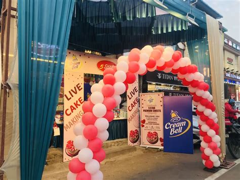 Kaushal Shukla On Linkedin Fivestaraura Livecakemaking Creambellndcchefteam