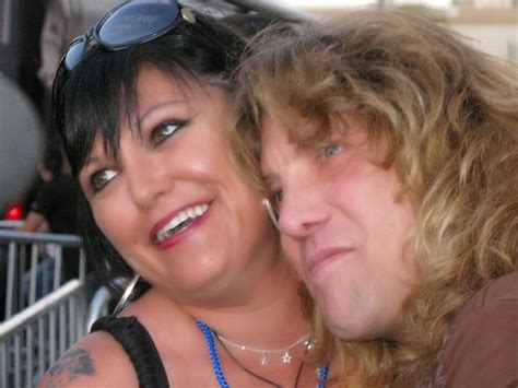 Ogro Do Metal Guns N Roses Mulher Que Gemeu Em Rocket Queen Quer