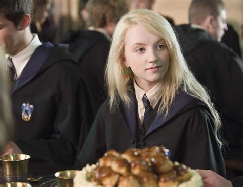 Luna Lovegood Wallpapers Images Wallpapercat