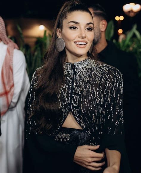 Angela Adlı Kullanıcının Hande Hercel Panosundaki Pin Satin