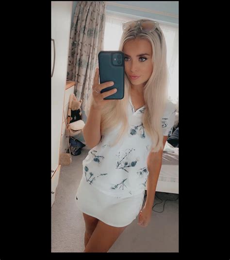 Emma — Bio Site