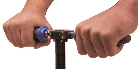 Unior Fork Threading Tool 1696 £18999 Tools Frame And Fork