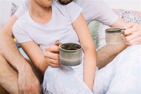 Free Photo Couple Drinking Coffee In The Morning
