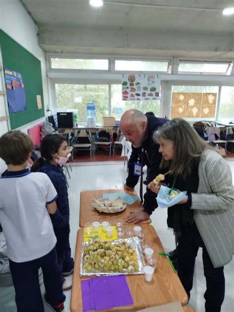 Feria De Alimentación Saludable Colegio De Los Sagrados Corazones