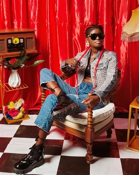 Sally M Releases Feeling A Sultry New Single Featuring Ahkan