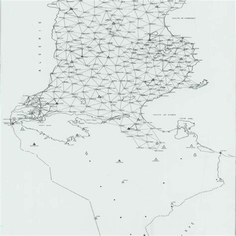 La Structure Géodésique Avant 1980 Download Scientific Diagram