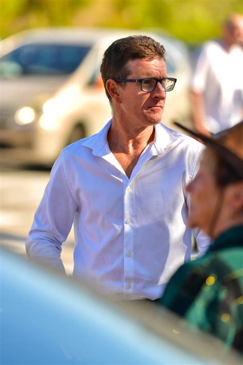 Cat 9825 Pascal Schmutz Flickr