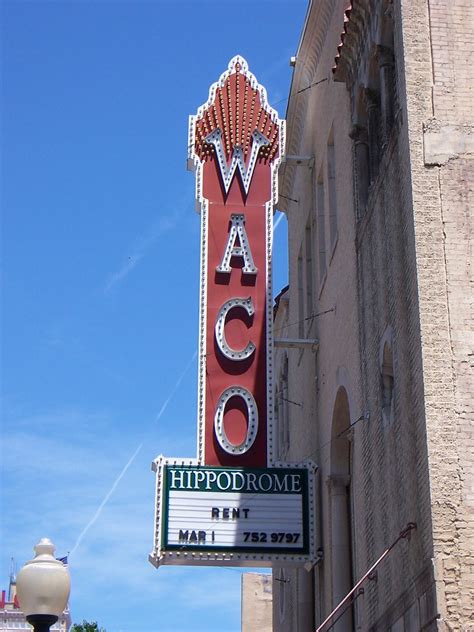Waco, TX Waco Hippodrome Theater sign | Couldn't decide whic… | Flickr