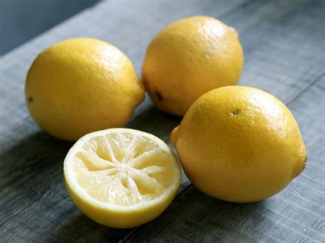 Zumo De Limón Propiedades Beneficios Valor Nutricional Y Recetas