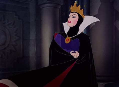 Snow White And The Seven Dwarfs Queen
