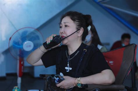 林晓丽执导《我的爸爸是条鱼》深耕爱与成长