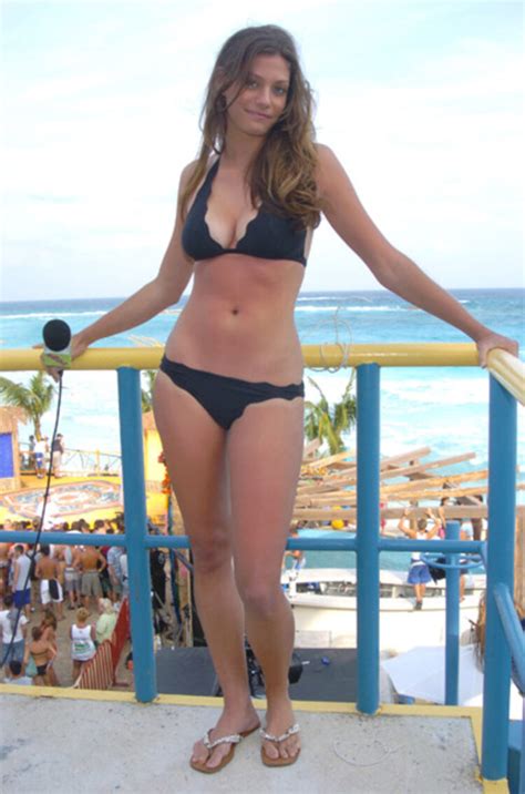 9 Hot Sexy Michelle Lombardo Bikini Pics