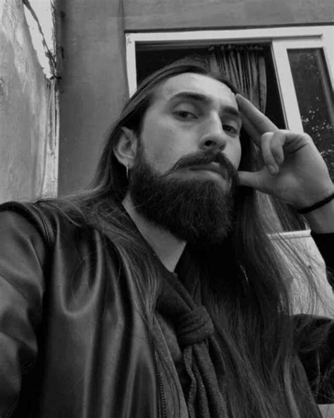 Emre Fel Kimdir Emre Fel Kaç Yaşında Nereli Emre Fel Hayatı Ve Kariyeri Hakkında Bilgiler