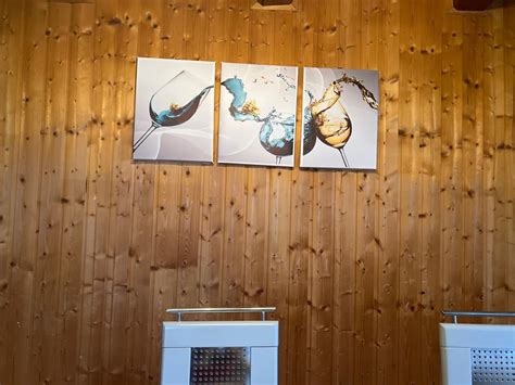 This Wine Glass Split Art Is 🔥🔥🔥 Wall Hangings Decor