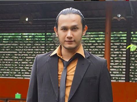 3 Fakta Ryan Deye Yang Unggah Kalimat Bijak Usai Digugat Vanessa Inez