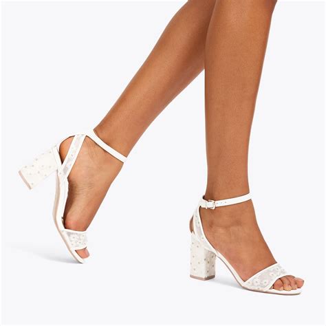Kianni Daisy Embroidered Block Heel By Carvela
