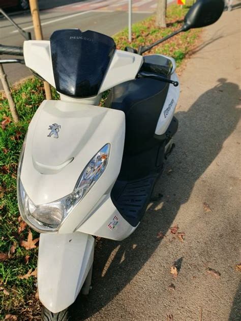 Skuter Peugeot Kisbee 49 Cm3 2021 God