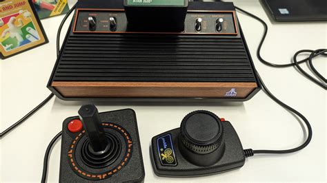 Avis Aux Joueurs Nostalgiques Atari Fait Renaître Sa Mythique Console 2600