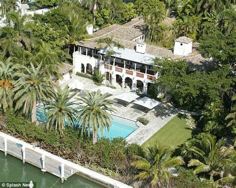 Phil Collins Sends Ex Wife Orianne Cevey An Eviction Notice Spurzine