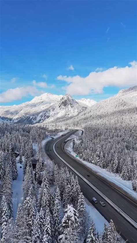 Snoqualmie Pass Summit