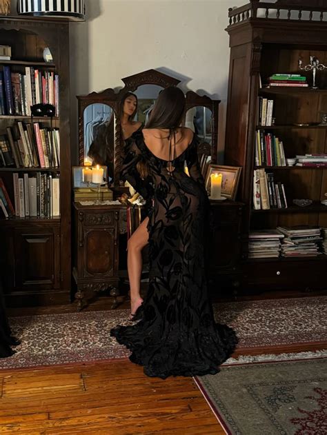 ai adlı kullanıcının dresses panosundaki Pin