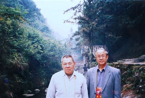 冯达文：艰辛历程 记忆犹新 ——陪伴李锦全老师的四次出差的记忆 中山大学哲学系