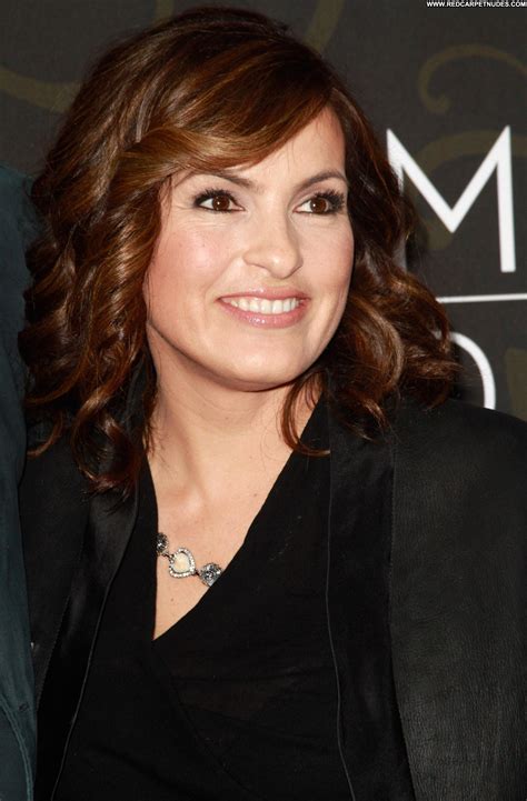 Mariska Hargitay Mildred Pierce Brown Eyes Instagrammer Famous And Nude