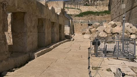 Robinsons Arch Temple Mount Historical Sites In Israel