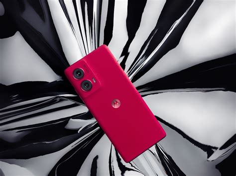 Motorola Delivers Latest Edge Smartphones Plus New Earbuds Appliance Retailer