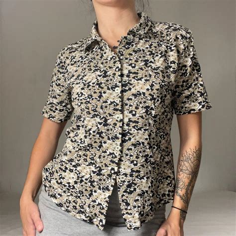 Button Up Shirt With A Nice Pattern Depop