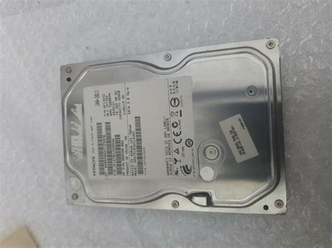 Hitachi HDS721032CLA362 320Gb SATA 3.5" 7.2K 3.0Gb/s Internal HDD ...