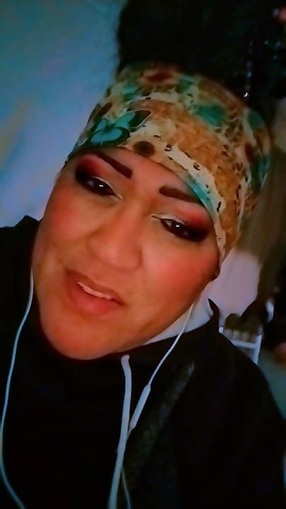 Dailysmulevarietysinger Lip Syncing Fun To Sex On Fire By Kings Of