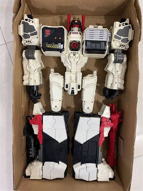 Transformers Generations Metroplex Hobbies And Toys Toys And Games On Carousell