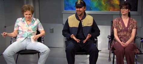 Ryan Gosling surge fantasiado como personagem de Beavis Butt Head e não consegue conter riso