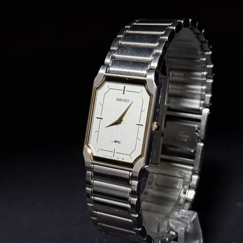 1986年 Seiko セイコー 腕時計 Arc レクタングル Vintage メルカリ