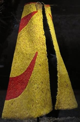 Ahu Ula The Hawaiian Feather Cloak Private Tours Hawaii
