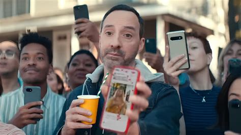 Who Is The Actress On The Verizon Commercial 60 Photos