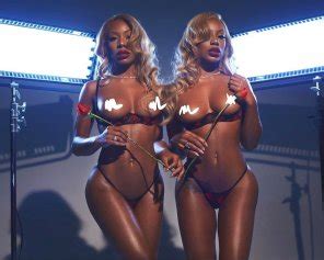 Shannon Shannade Clermont Twins Porn Pic