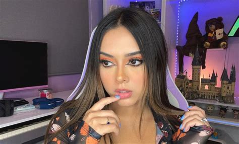 Conoce A Ama Blitz La Hermosa Hermana De Ari Gameplays El Tiempo