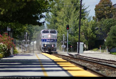 Amtrak 509 South On Approach
