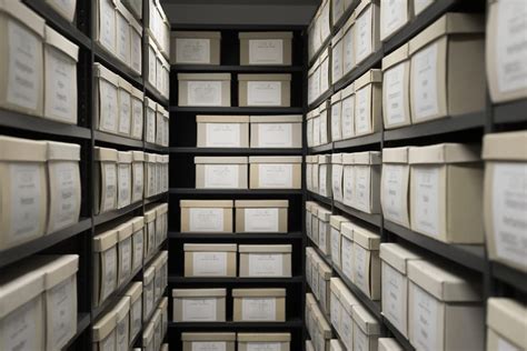 5 Reasons Why You Should Be Storing Your Documents Offsite ESA