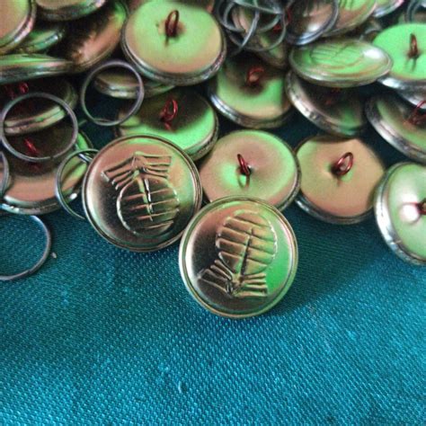 Jual Kancing Jas Alamamter Logo Ut Kancing Kaleng Jas Almet Universitas