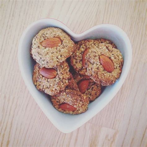 Crunchy Almond Chia Cookies Almond Recipes Chia Cookie Recipe
