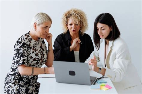 10 Smart Responses To Passive Aggressive Comments At Work Brit Co